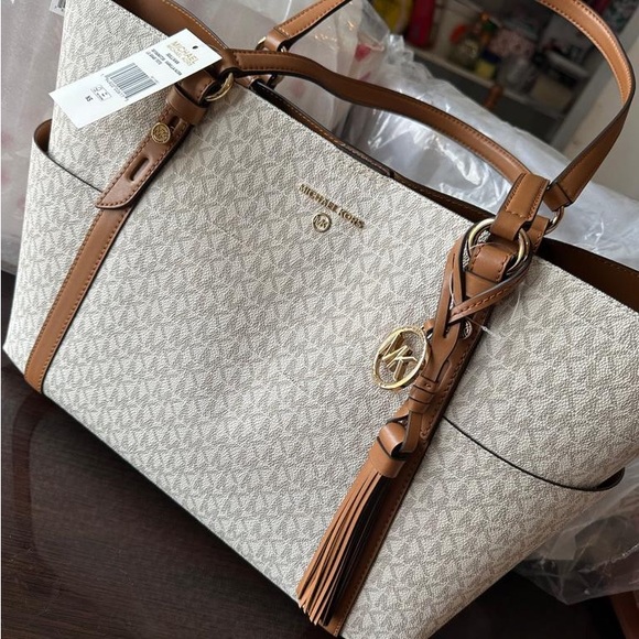 MICHAEL Michael Kors | Bags | Brand New | Poshmark